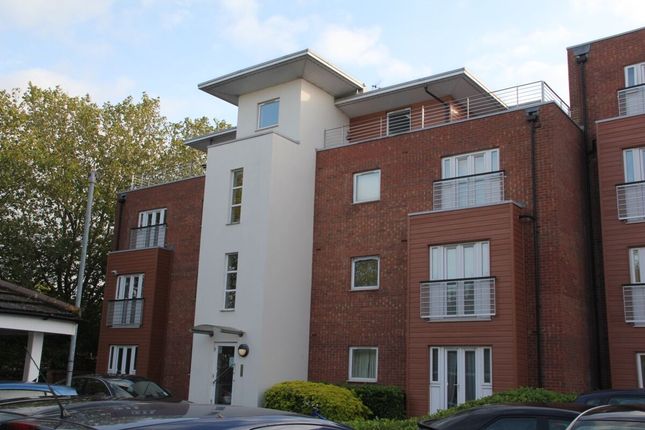 2 bed flat for sale in Hawkes Close, Langley, Slough SL3 - Zoopla