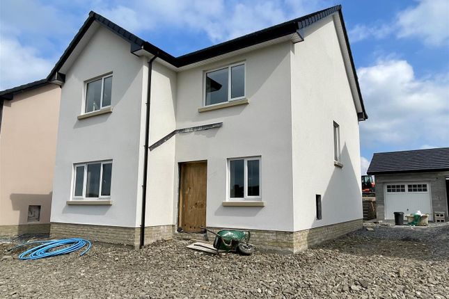 Houses for Sale in Llys Ifan, Upper Tumble, Llanelli SA14 - Llys Ifan ...