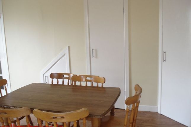 61 Chestnut Grove, Curragh, Castlebar, Co. Mayo, Px47, Ireland, 4 ...