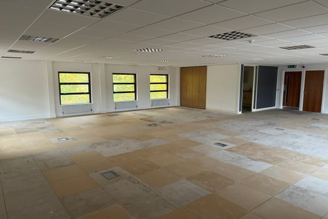 Trident Court, Ocean Way, Cardiff CF24, office to let - 68745628 ...