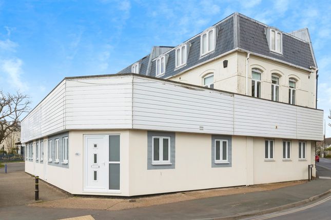 Keymer Parade, Keymer Road, Burgess Hill RH15, 1 bedroom flat for sale ...