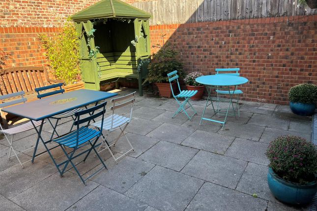 Lawrence Square, York YO10, 3 bedroom town house for sale - 69538338 ...