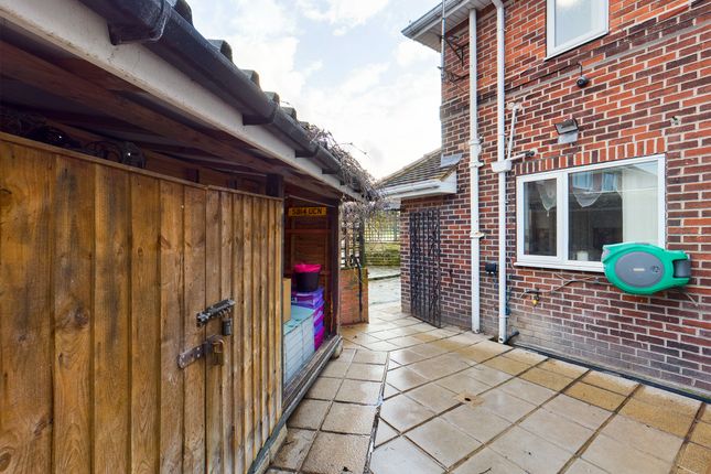 Town Street Middleton Leeds Ls10 2 Bedroom Semi Detached House For