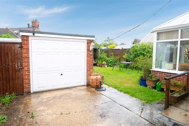 Sea Road Barton On Sea New Milton Hampshire Bh25 2 Bedroom Detached