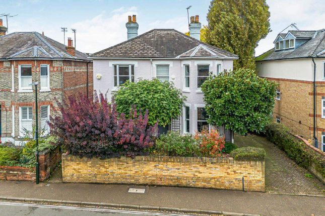 Lower Teddington Road, Hampton Wick, Kingston Upon Thames KT1, 4 ...