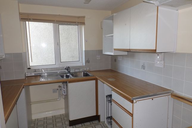 Trevarthian Road, St. Austell PL25, 2 bedroom flat for sale - 48552865 | PrimeLocation