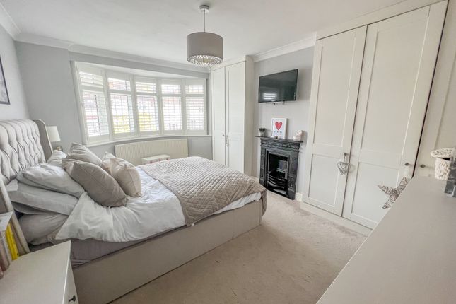 Broadlands Road, Hockley SS5, 4 bedroom semi-detached house for sale ...