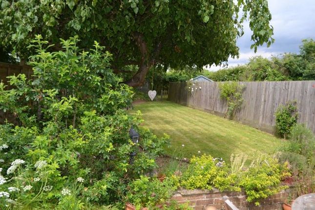 Medway View, Three Elm Lane, Golden Green, Tonbridge TN11, 3 bedroom ...