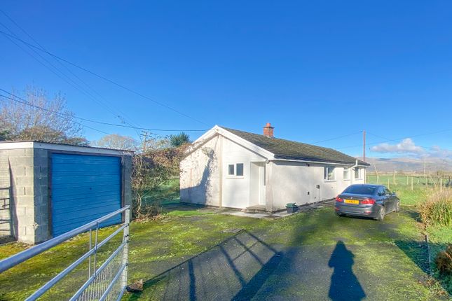 Tre'r Ddol, Machynlleth SY20, 3 bedroom detached bungalow to rent ...
