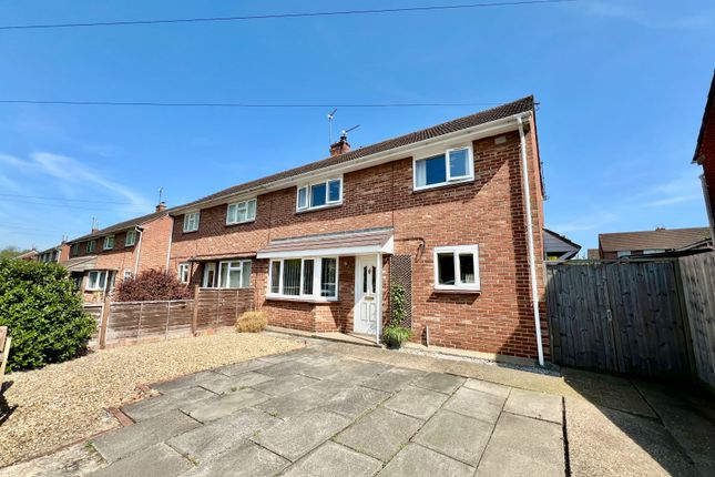 Ash Grove, Grantham, Grantham NG31, 3 bedroom semi-detached house for ...