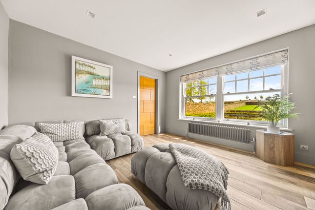 Skipton Road, Harrogate HG3, 4 bedroom farmhouse for sale - 67316236 ...