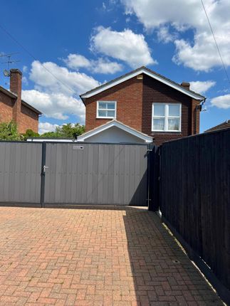 Araluen, Hog Lane, Ashley Green, Chesham HP5, 4 bedroom detached house ...