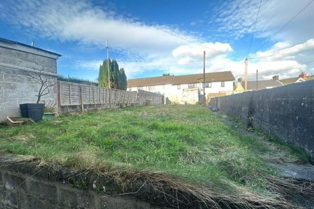 26 High Street, Clydach, Swansea SA6, 3 bedroom semi-detached house for ...