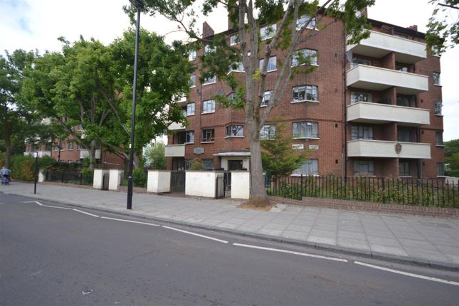 Brecknock Road Estate, Kentish Town, London N19, 2 bedroom flat to rent ...