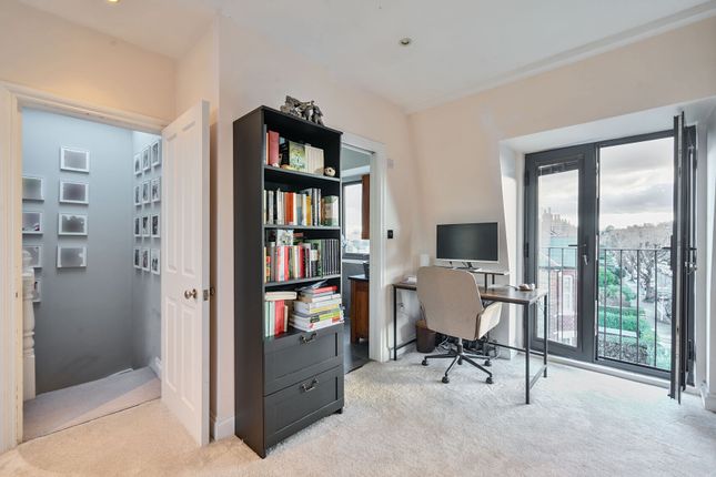 Lavenham Road London Sw18 4 Bedroom End Terrace House For Sale
