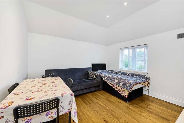 Edgeworth Road, London SE9, 3 bedroom property for sale - 68523913 ...