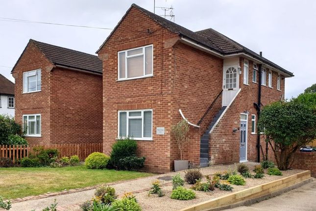 Lock Road, Marlow SL7, 2 bedroom flat for sale - 68492437 | PrimeLocation