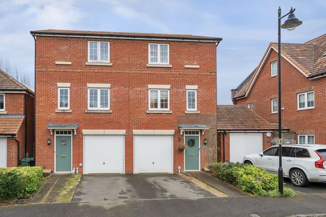 Scarborough Drive, Croxley Green, Rickmansworth WD3, 3 bedroom semi ...