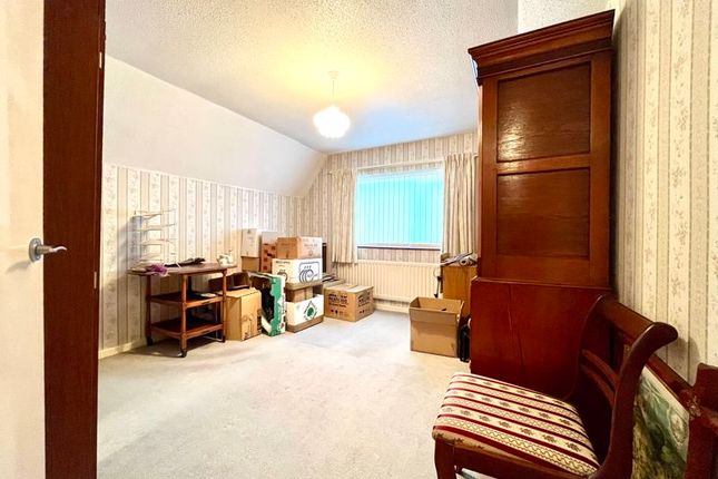 Channel View, Bryncoch, Neath SA10, 4 bedroom detached bungalow for ...