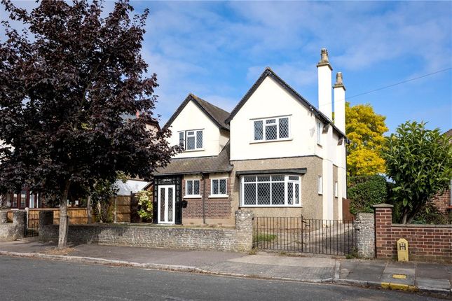 Homes for Sale in Clacton-on-Sea - Buy Property in Clacton-on-Sea ...