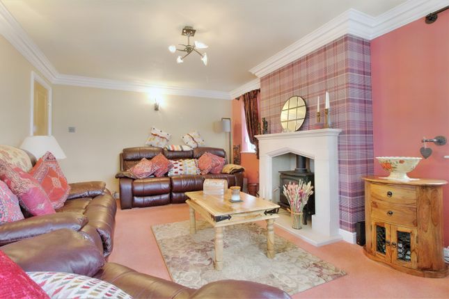 Tetney Lane Holton Le Clay Grimsby Dn36 3 Bedroom Detached Bungalow