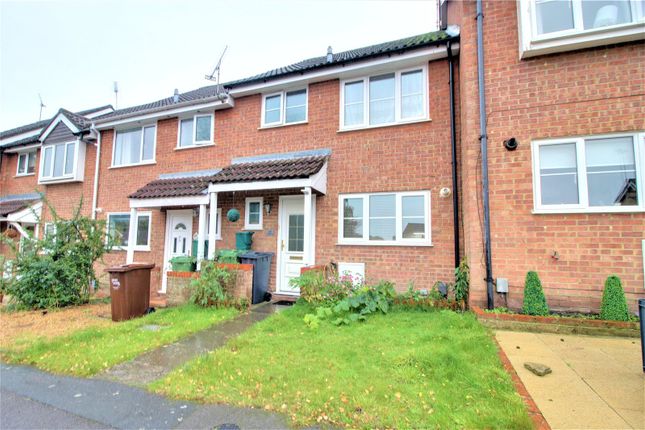 Windsor Way Frimley Surrey Gu16 3 Bedroom Terraced House For Sale