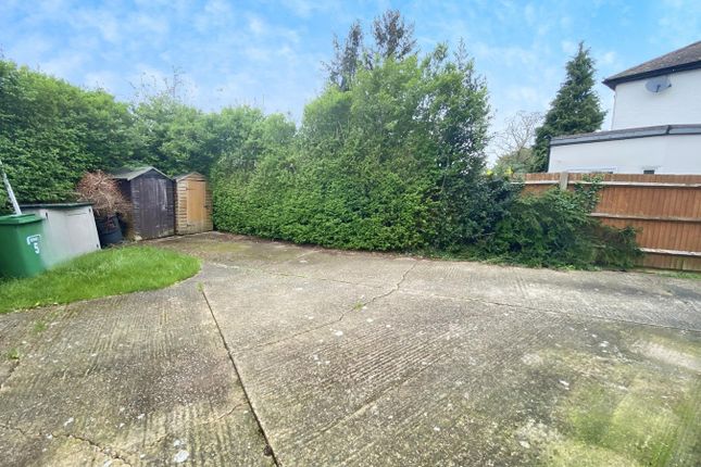 Lewins Way, Slough SL1, 1 bedroom maisonette for sale - 67071800 ...