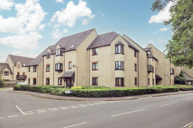 Evenlode Court, Witney, Oxfordshire OX28, 2 bedroom flat to rent ...