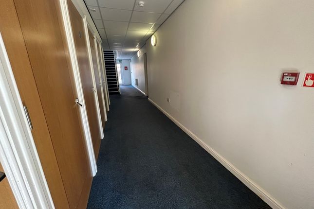 Wyncliffe Gardens, Pentwyn, Cardiff CF23, 1 bedroom flat for sale ...