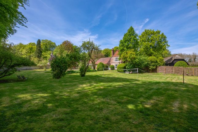 Tunworth, Basingstoke, Hampshire RG25, 5 bedroom detached house for ...
