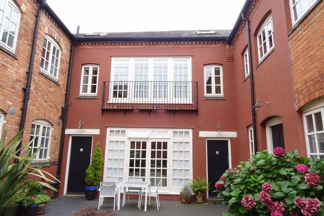 2 bed flat to rent in The Courtyard, Nuneaton, Warwickshire CV13 - Zoopla