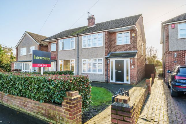 Cadmore Lane, Cheshunt, Waltham Cross, Hertfordshire EN8, 3 bedroom ...