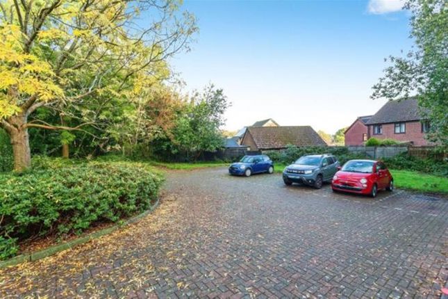 Faulkner Close, Crawley RH11, 1 bedroom property for sale - 70533105 ...
