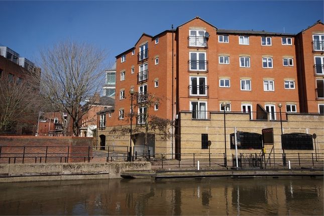 Mayflower Court, Highbridge Wharf, Reading, Berkshire RG1, 2 bedroom ...