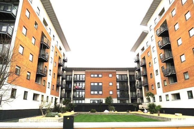 Fishguard Way, London E16, 1 bedroom flat for sale - 66827469 ...