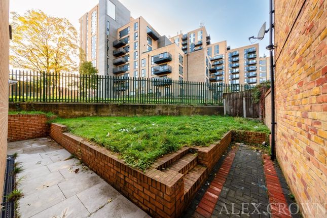 Denmark Road, London N8, 4 bedroom detached house for sale - 66632666 ...