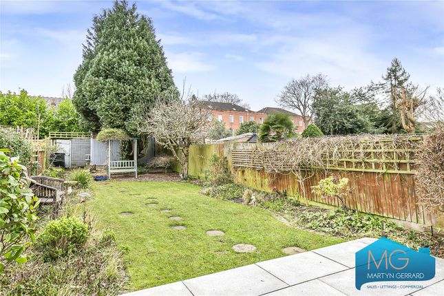 Oakfield Road, London N14, 5 bedroom terraced house for sale - 69504254 ...