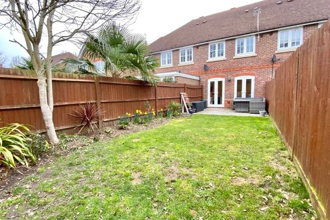 Williamson Close Winnersh Wokingham Berkshire Rg41 2 Bedroom