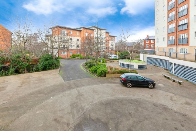 Aspects Court, Slough SL1, 1 bedroom flat for sale - 69434899 ...