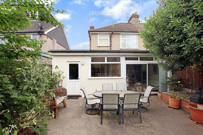 Chastilian Road Crayford Dartford Da1 3 Bedroom Semi Detached House