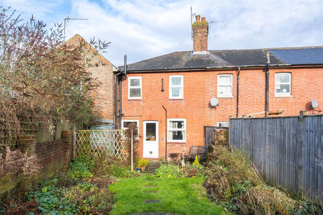 Framfield Road Uckfield Tn22 2 Bedroom Terraced House For Sale