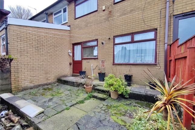 Victoria Street, Chadderton, Oldham OL9, 3 bedroom town house for sale ...