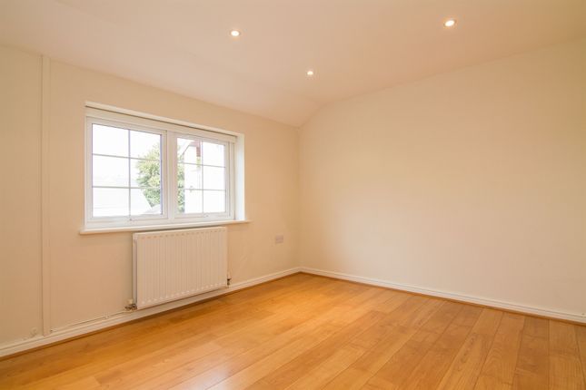 Cwrt Griffin, Rudry, Caerphilly CF83, 3 bedroom semi-detached bungalow ...