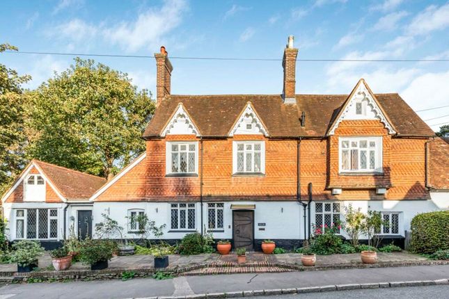 High Street, Limpsfield, Oxted, Surrey RH8, 4 bedroom flat for sale ...