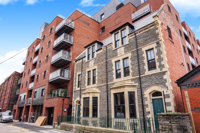 Brickworks, Trade Street, Cardiff CF10, 2 bedroom duplex to rent ...