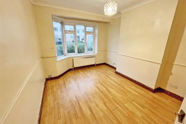 Chinbrook Road, London SE12, 2 bedroom flat for sale - 69425369 ...