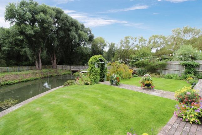 Riverside Mead, Peterborough, Cambs PE2 8Jn, 3 bedroom detached ...