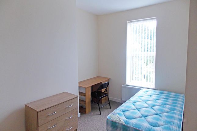 5 bed property to rent in Holly Street, Crossgate Moor, Durham DH1 ...