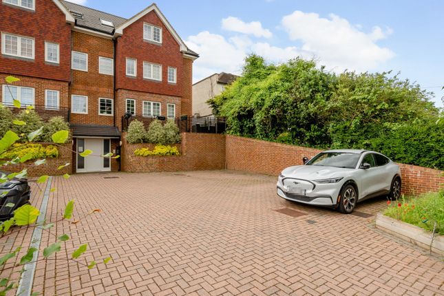 Riddlesdown Road, Purley CR8, 3 bedroom flat for sale - 67670462 ...