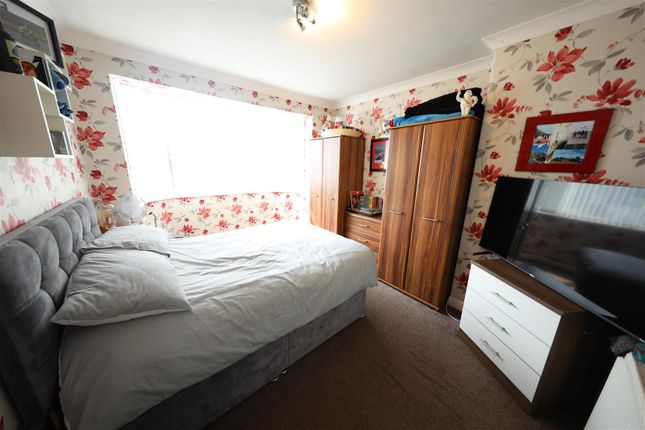 Boothferry Road, Hessle HU13, 3 bedroom end terrace house for sale ...